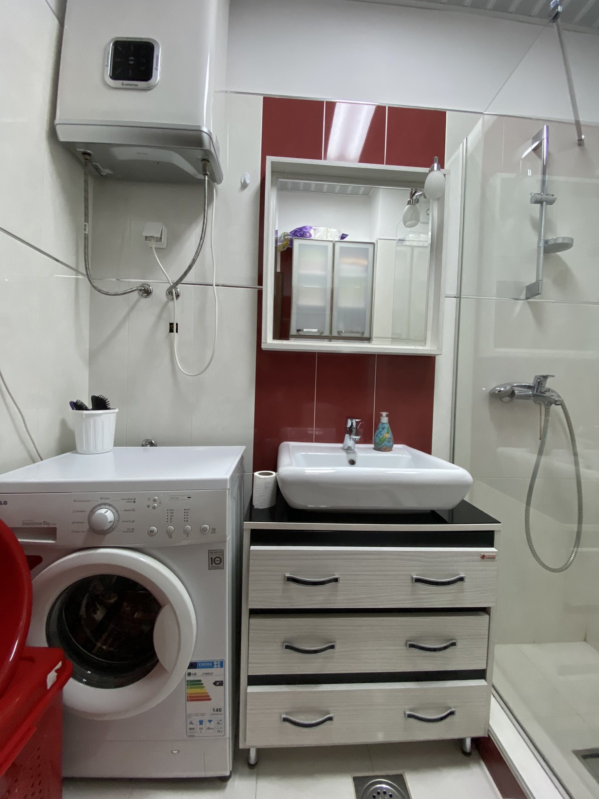 One bedroom apartment in an attractive location in Budva, Velji ...