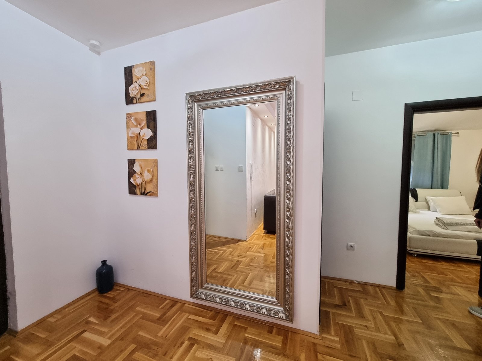 Two bedroom luxuriously furnished apartment 72m2 with sea view, in a ...