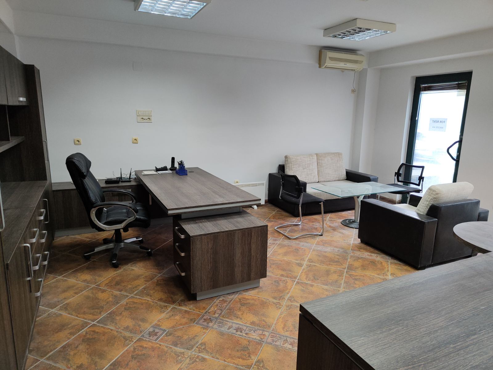 Furnished office space 50m2 in a fantastic location in the center of ...